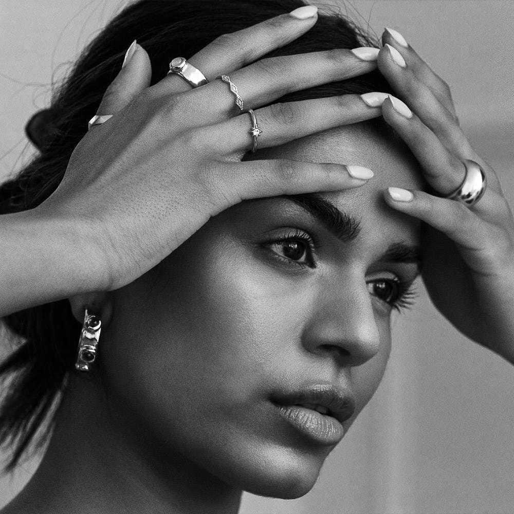 Clara Band Moonstone Silver Ring - NU&MII